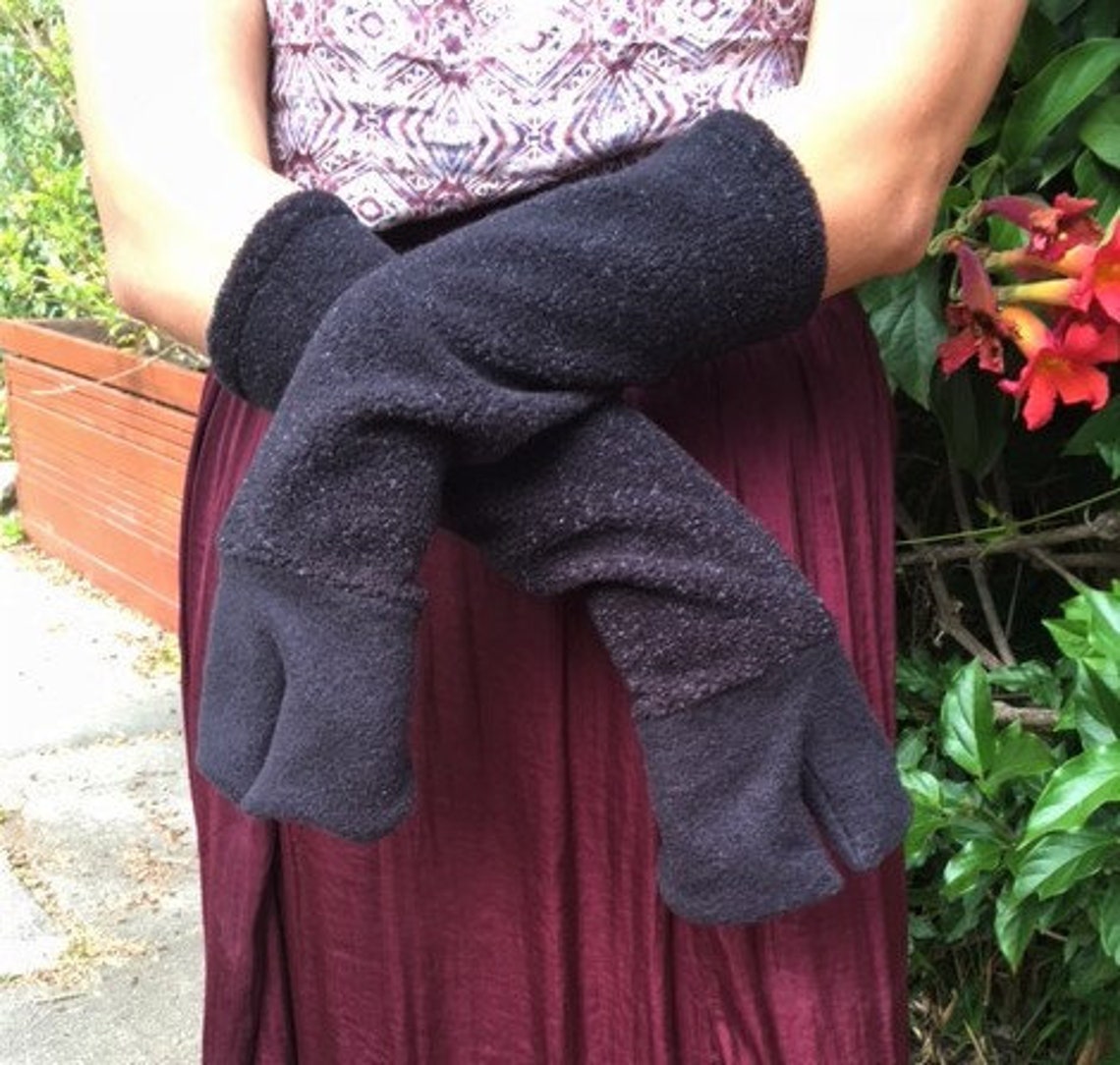 BLACK SHEEP HOOVES Lamb or Goat Gloves Nubby Fleece in Adult - Etsy
