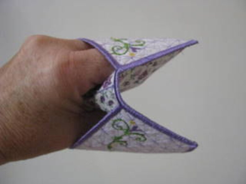 In The Hoop Hand Pot Holders Applique Done In One Hooping In | Etsy