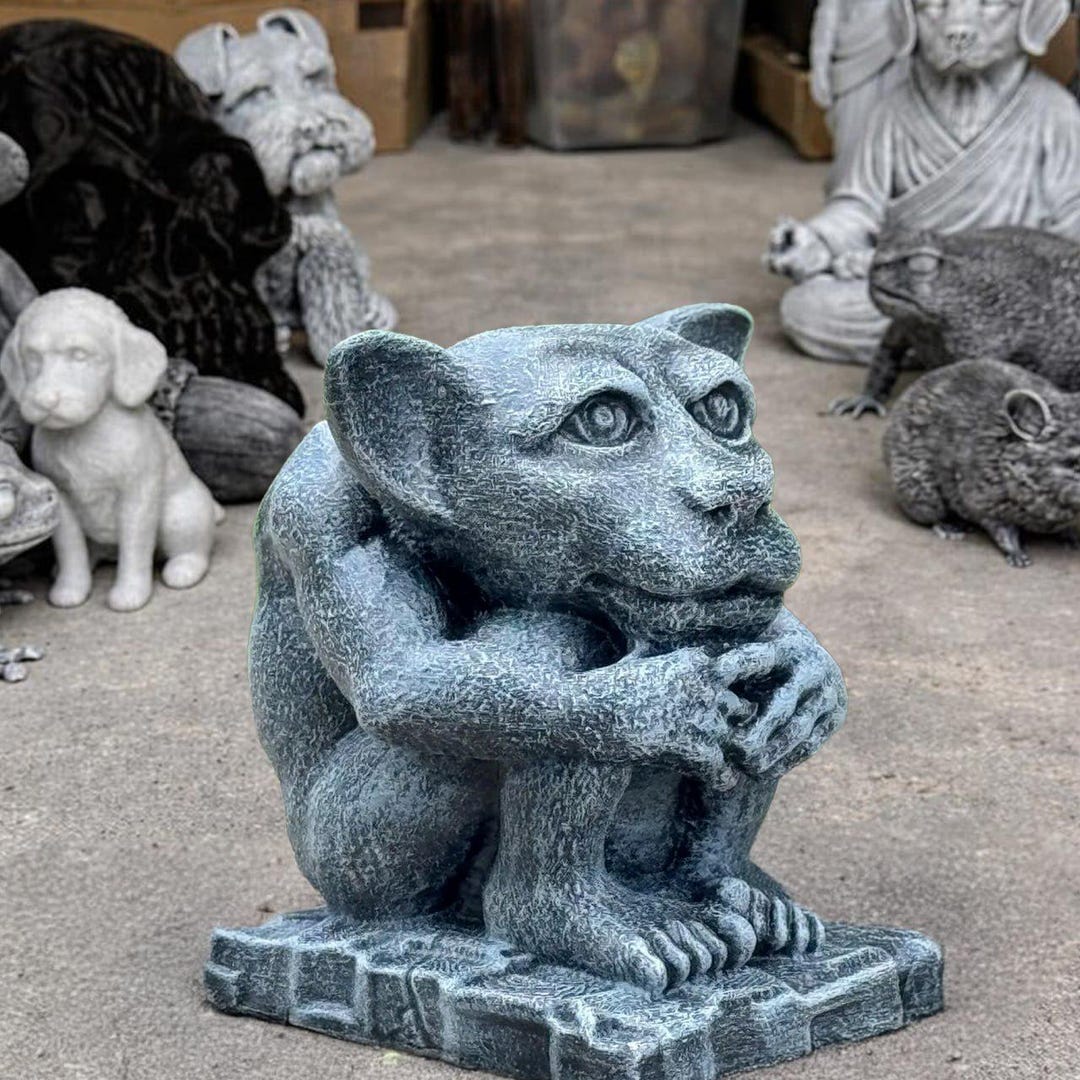 Garden Goblin Figurine Sitting on Stand Hands Folded Home Yard Outdoor ...