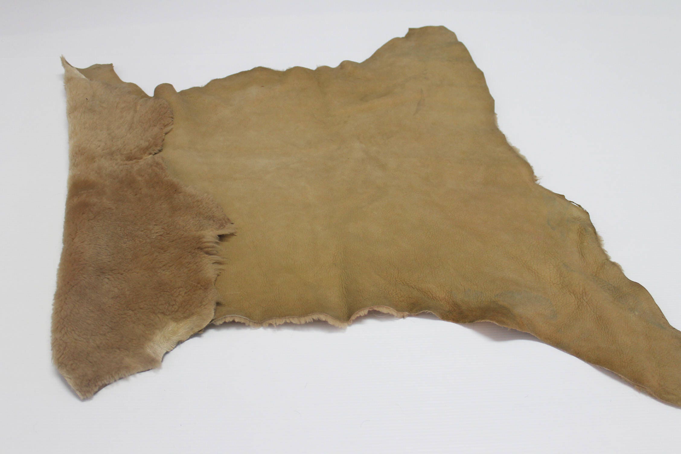 BEIGE CAMEL sheepskin hair on shearling fur sheep Italian leather skin ...