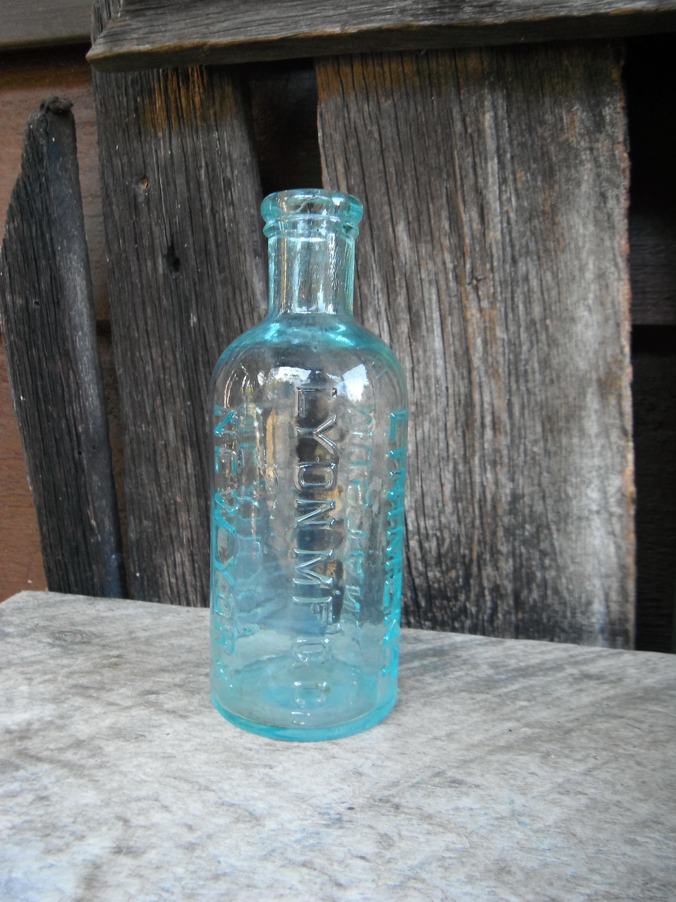 Antique Embossed Aqua Glass Bottle - Mexican Mustang Liniment - Lyon ...