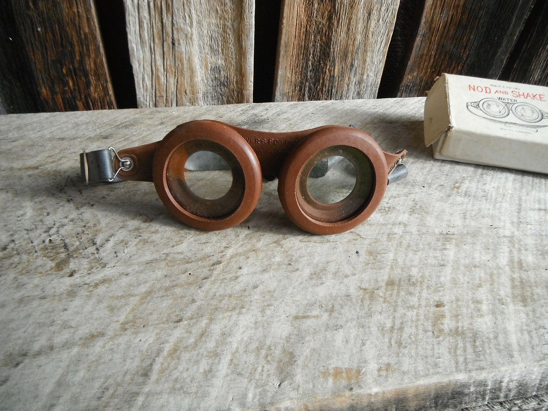 Vintage Cover's Nod and Shake Rubber Gas Tight Industrial Goggles With ...