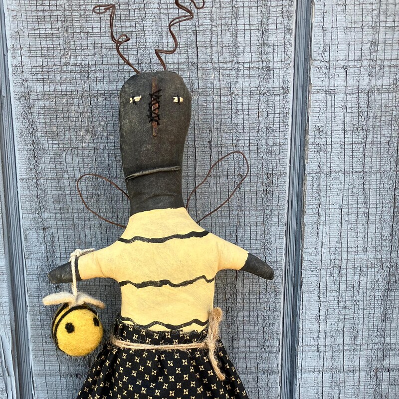 Primitive Bee - Etsy