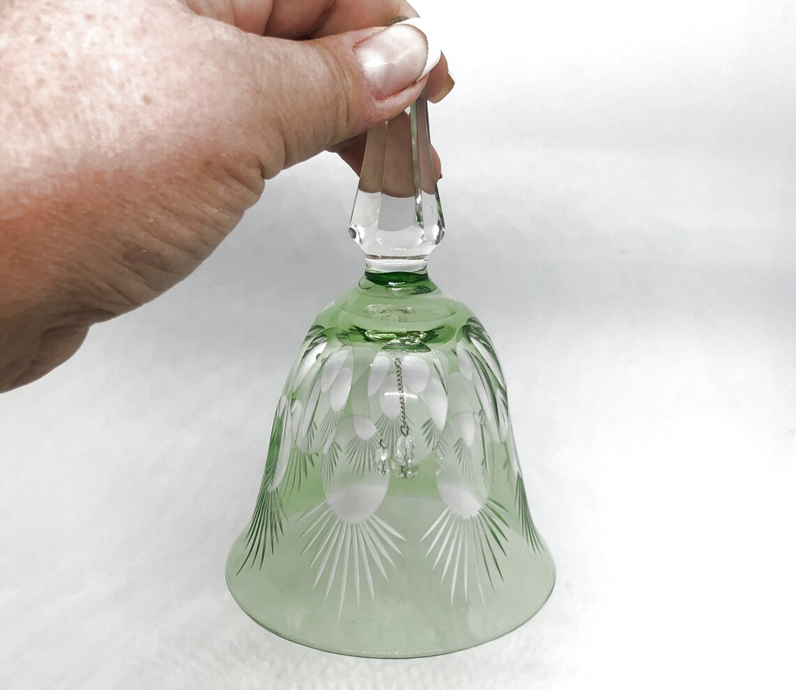 Fine Vintage EMERALD GREEN Tulip-shaped Dinner Bell Glass Hock - Etsy