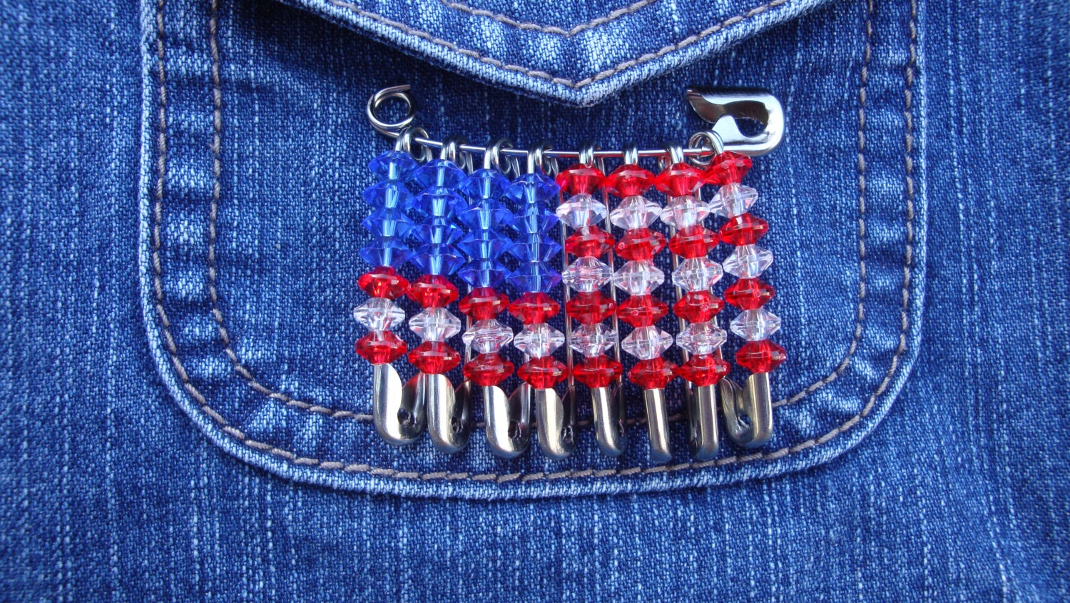 Beaded American Flag Pin/brooch - Etsy