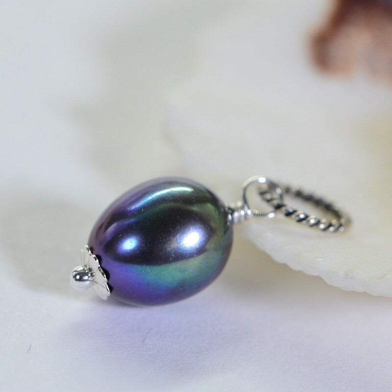 Single Pearl Pendant - Etsy