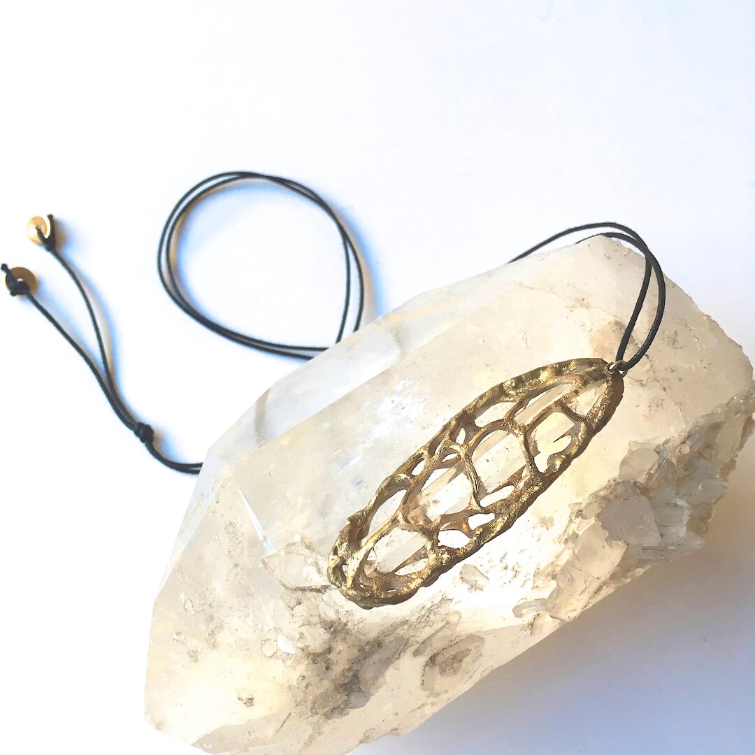 Crystal Quartz Fishnet Pendant Necklace - Crystal Wrapped in Gold Mesh ...