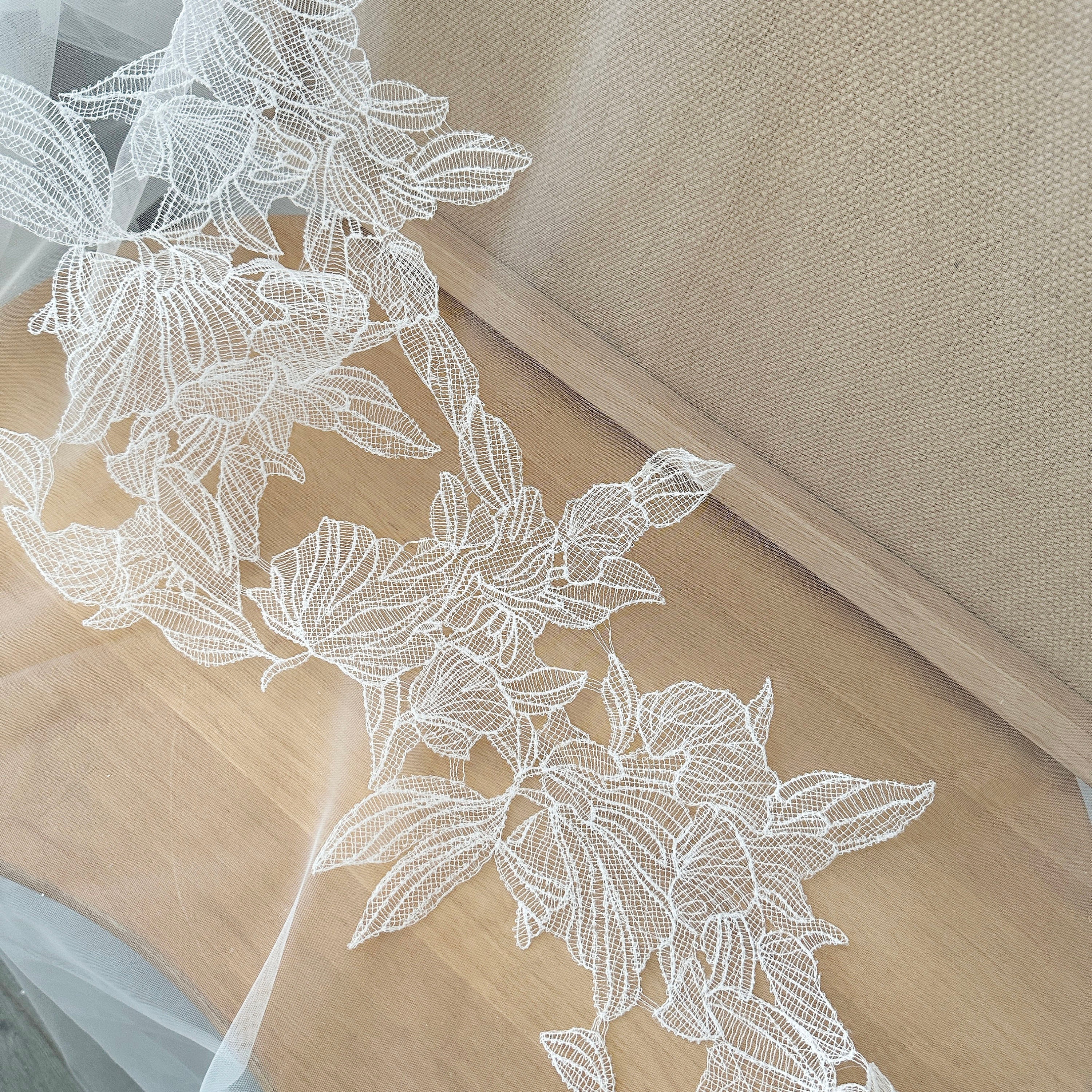 3 Yards Ivory Alencon Lace Trim , Leaf Crochet Wedding Veils Caps Gown ...