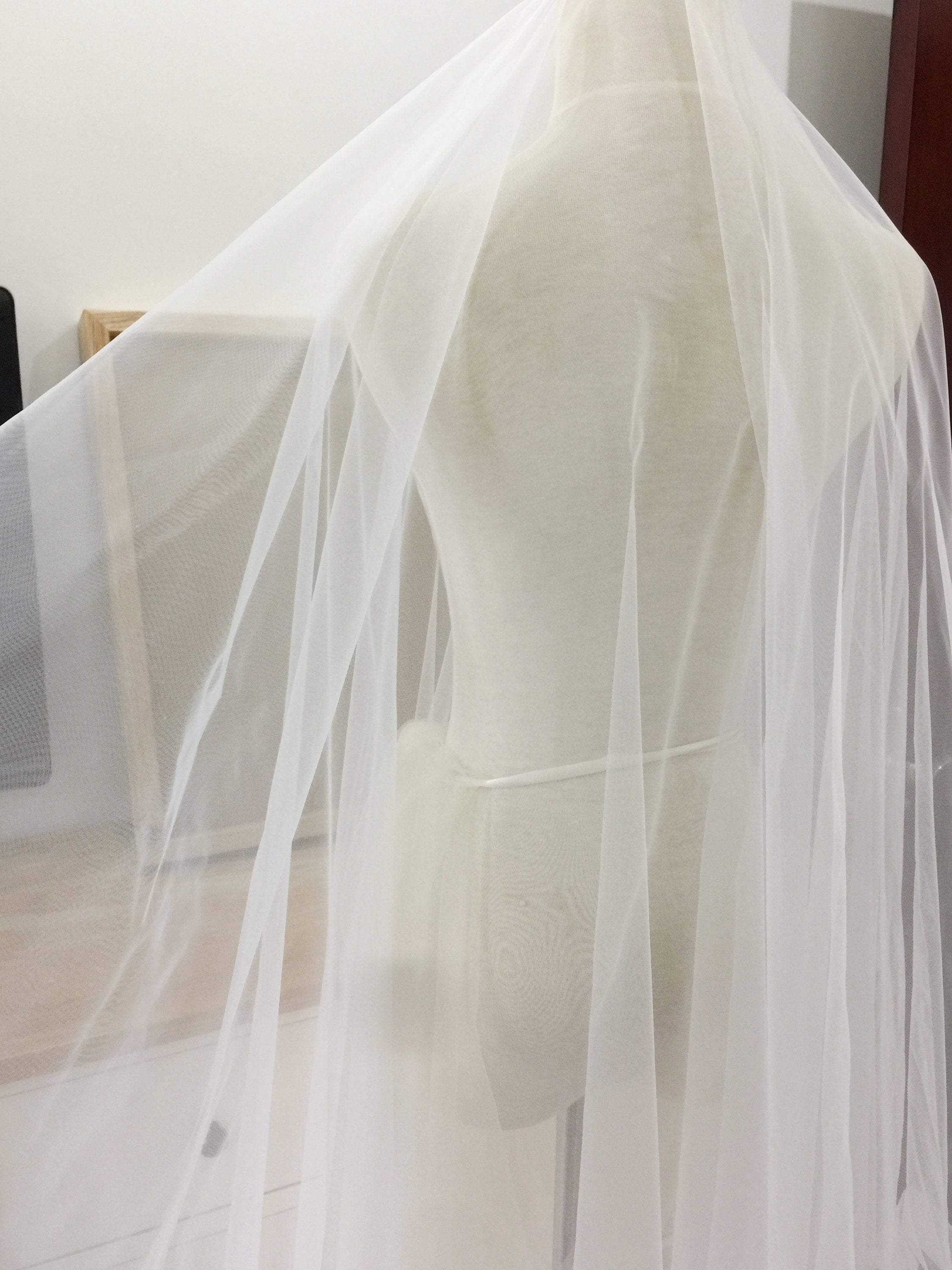 Off White Tulle Fabric, Soft Bridal Veil, 300cm Wide FAT Quarter - Etsy