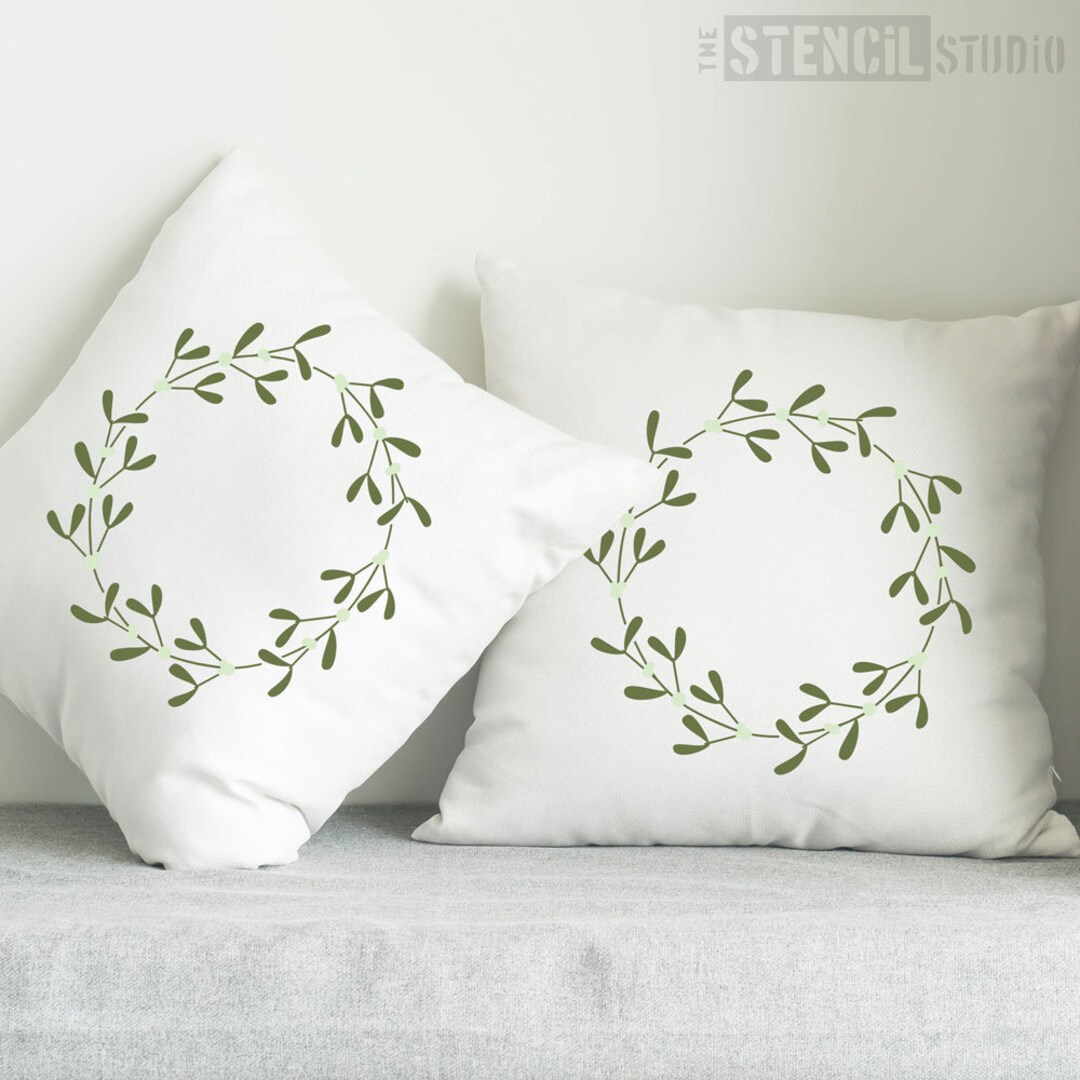 Mistletoe Wreath Stencil - Mistletoe Leaves and Berries Stencils ...