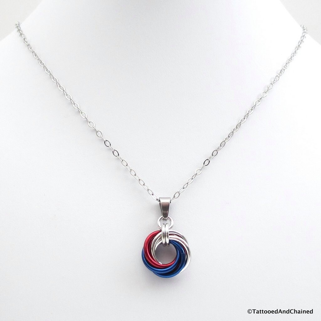 Red White and Blue Love Knot Chainmail Pendant USA Patriotic - Etsy