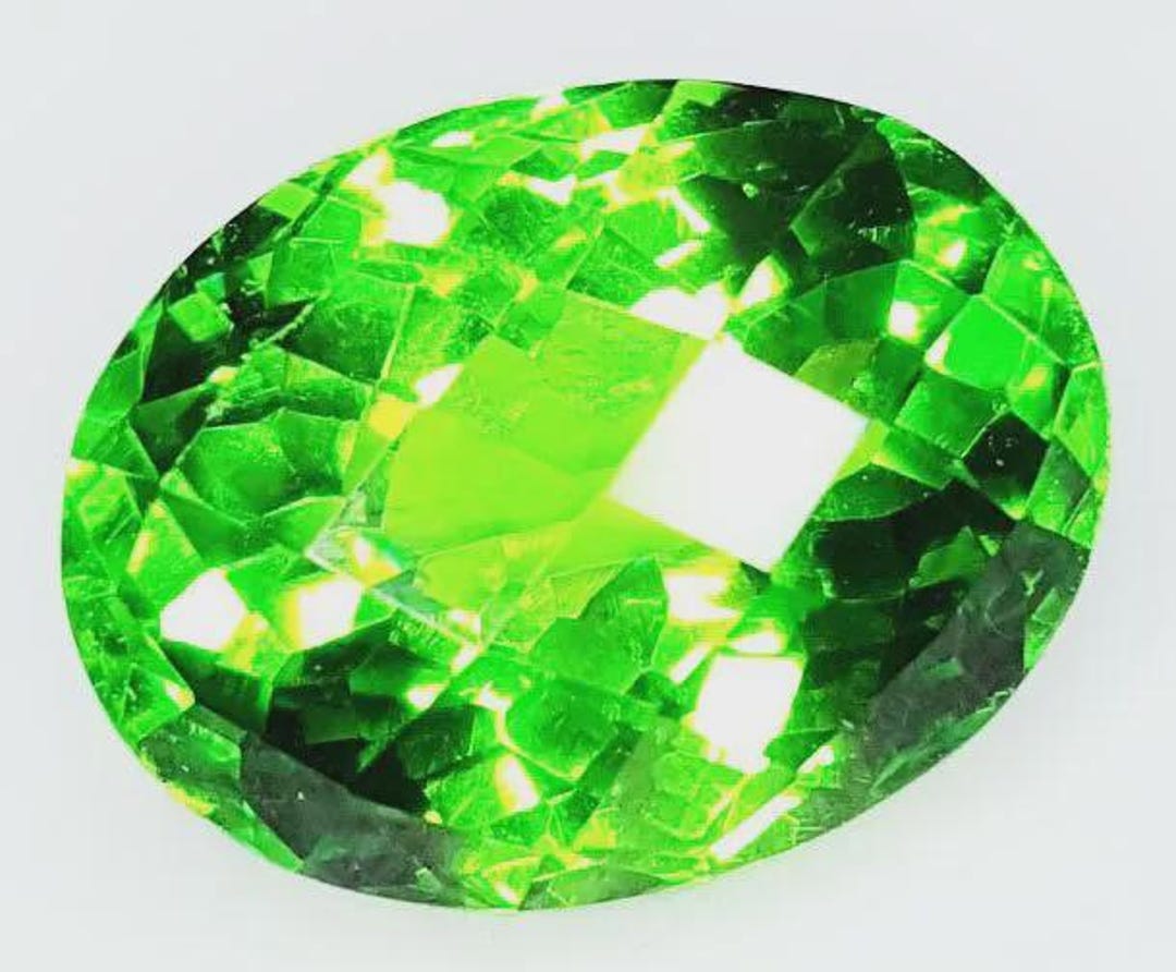 Certified Natural Olive Green Peridot Transparent Oval Cut 21+ Ct Loose ...