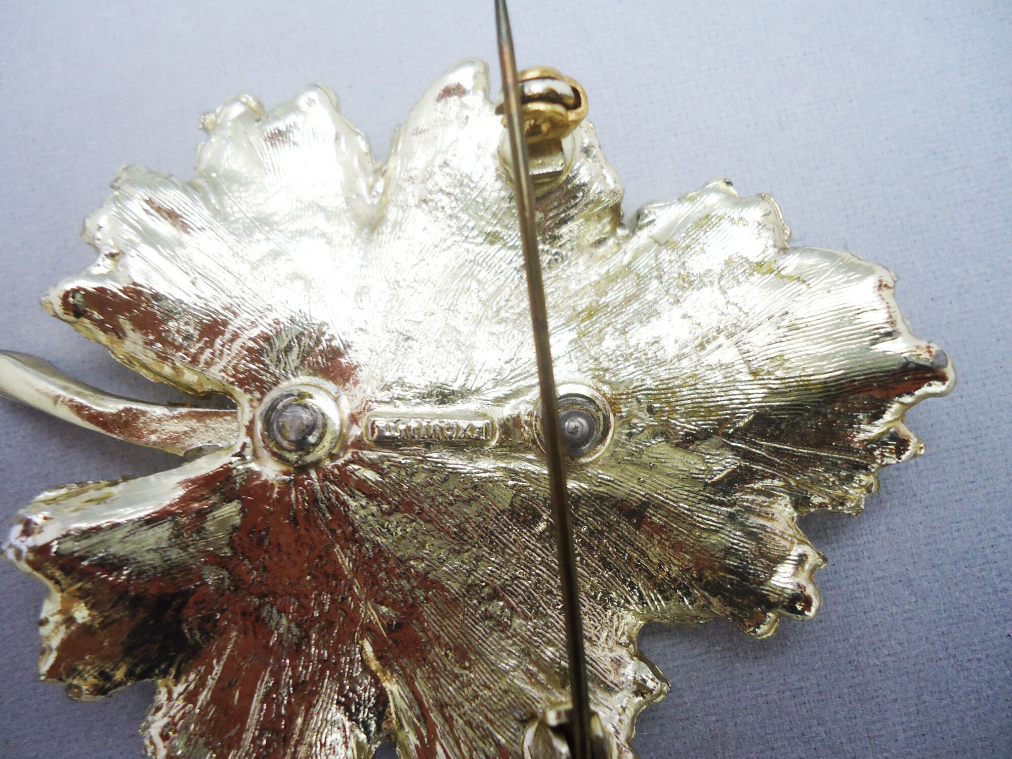 Exquisite Leaf Brooch Gold Tone Leaf Brooch Signed Vintage - Etsy UK
