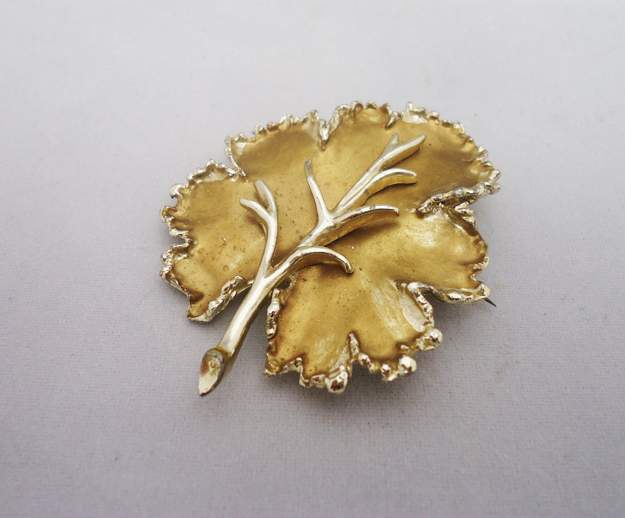 Exquisite Leaf Brooch Gold Tone Leaf Brooch Signed Vintage - Etsy UK