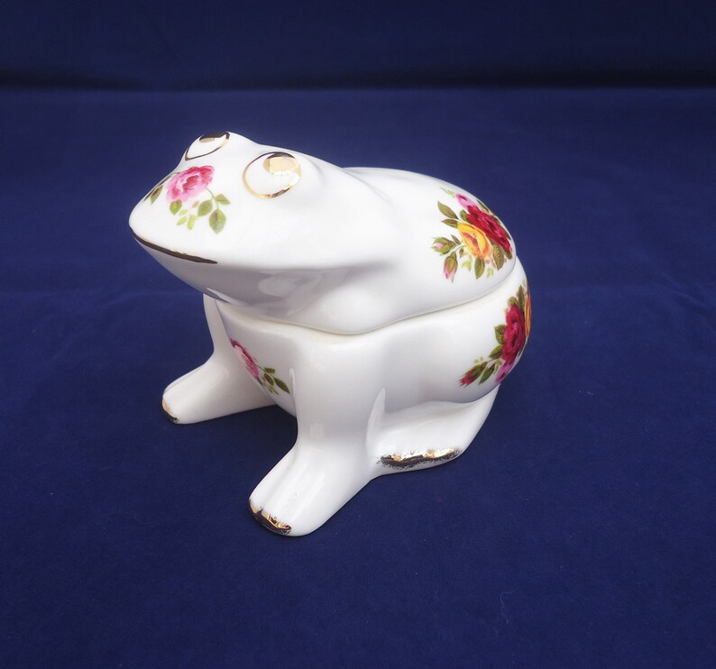 Vintage cottage Rose Fine Bone China Frog Trinket Box, Rose Decoration ... Vintage cottage Rose Fine Bone China Frog Trinket Box, Rose Decoration ...