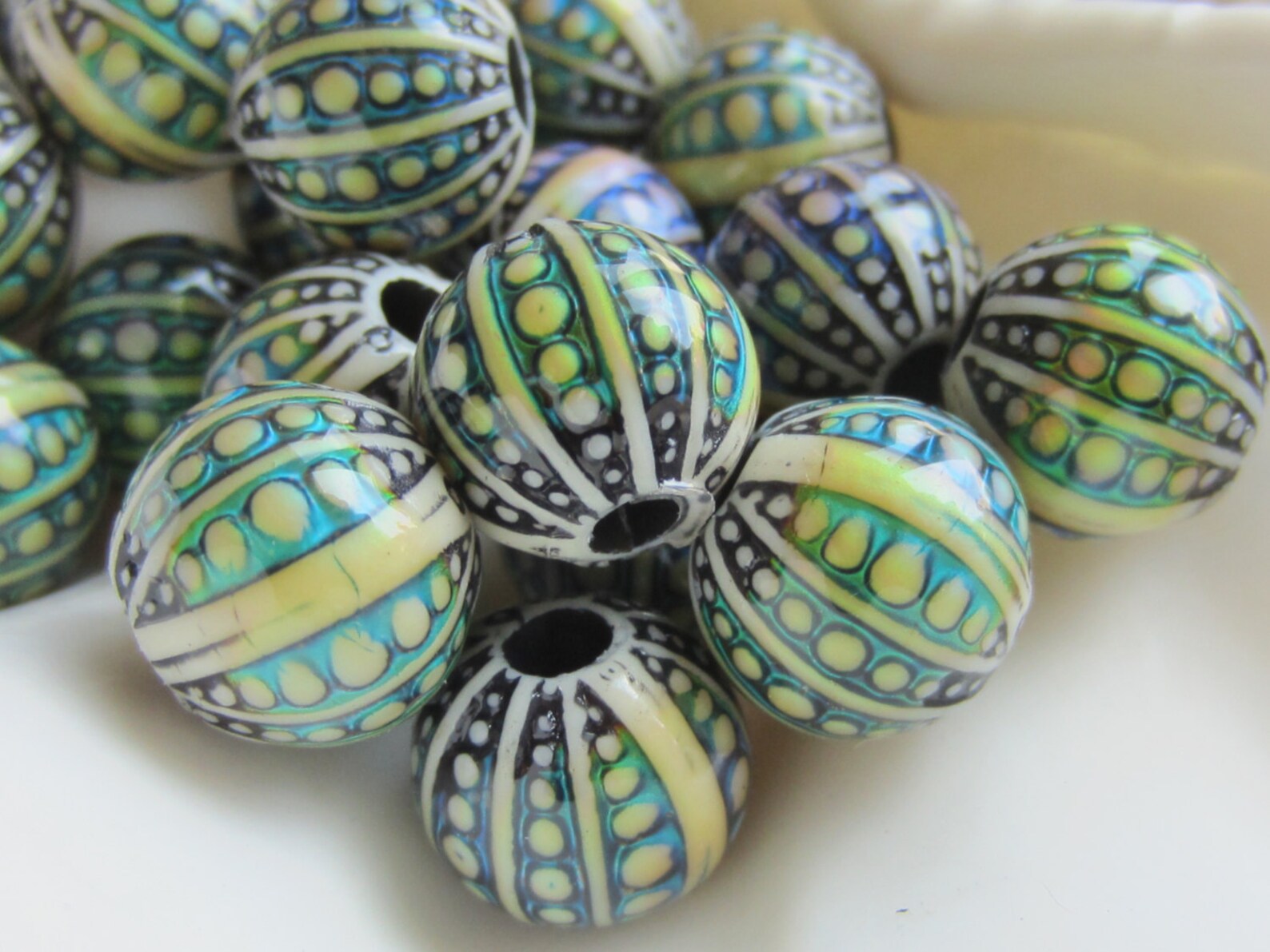 Mood Bead Mirage Bead Polymer Clay Bead Heat Sensitive Round | Etsy