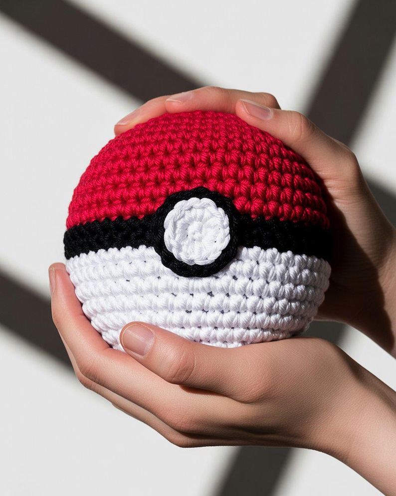 Pokeball Crochet Pattern | Pokemon Plushie Amigurumi, Easy DIY Pokemon ...