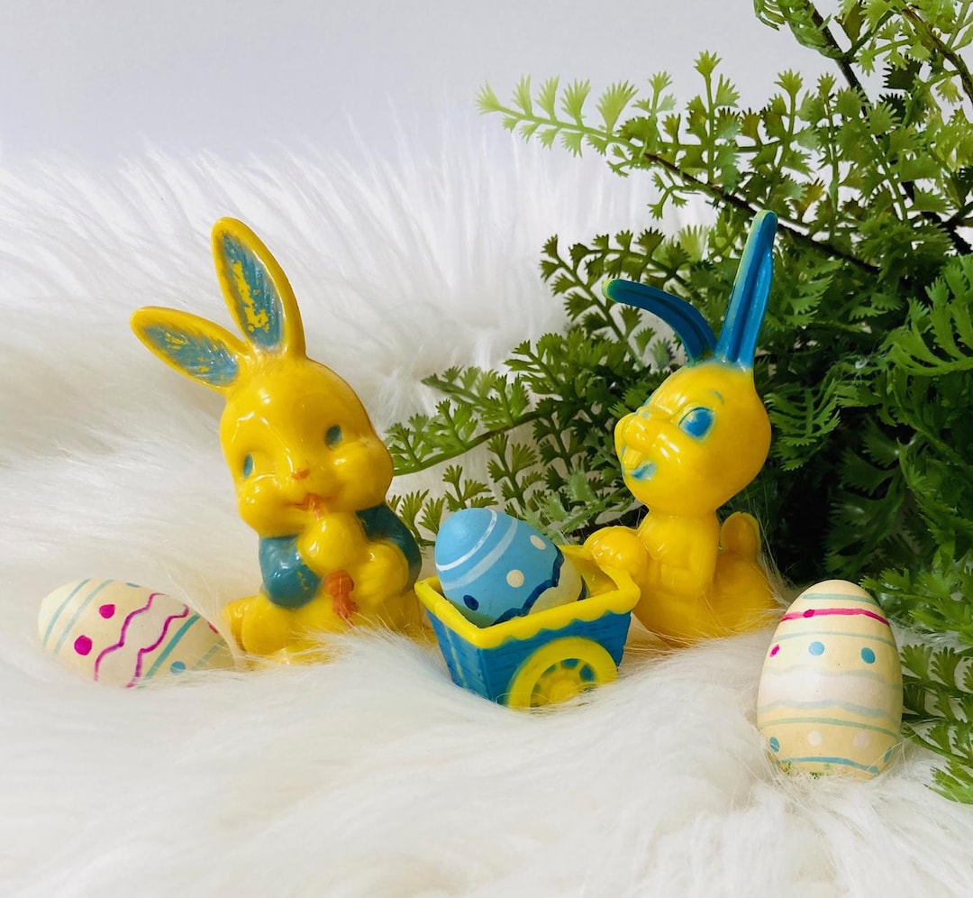 Vintage Plastic Easter Bunny Toy Choice Irwin Rattle and Corwin Bunny ...