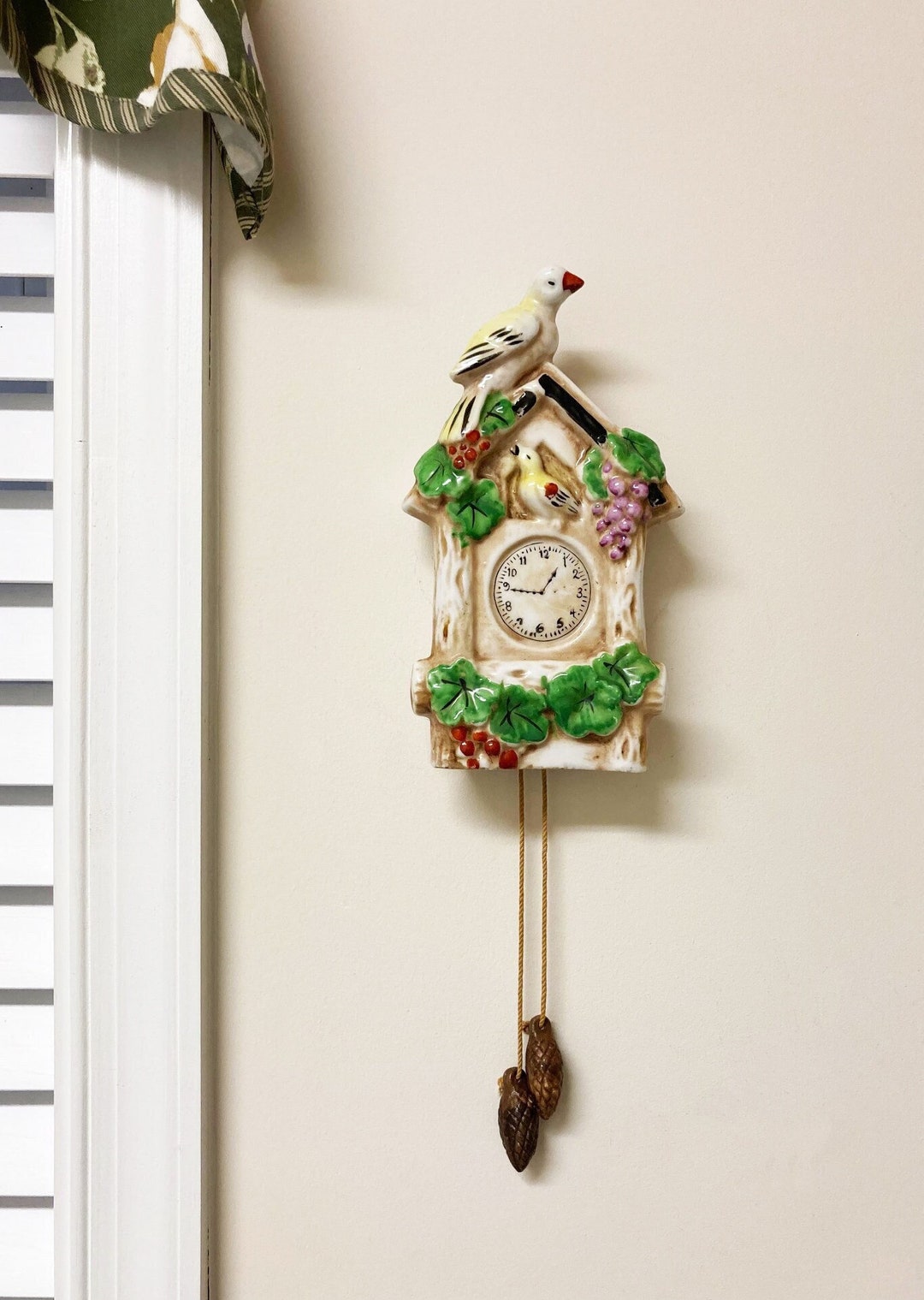 Vintage Wall Pocket Cuckoo Clock Bird Grapes Vase Colorful Kitschy Wall ...