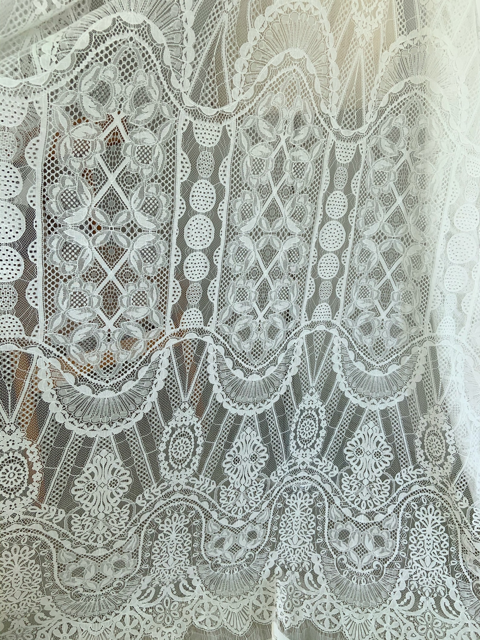 3 Meters Chantilly Lace Fabric With Retro Florals - Etsy