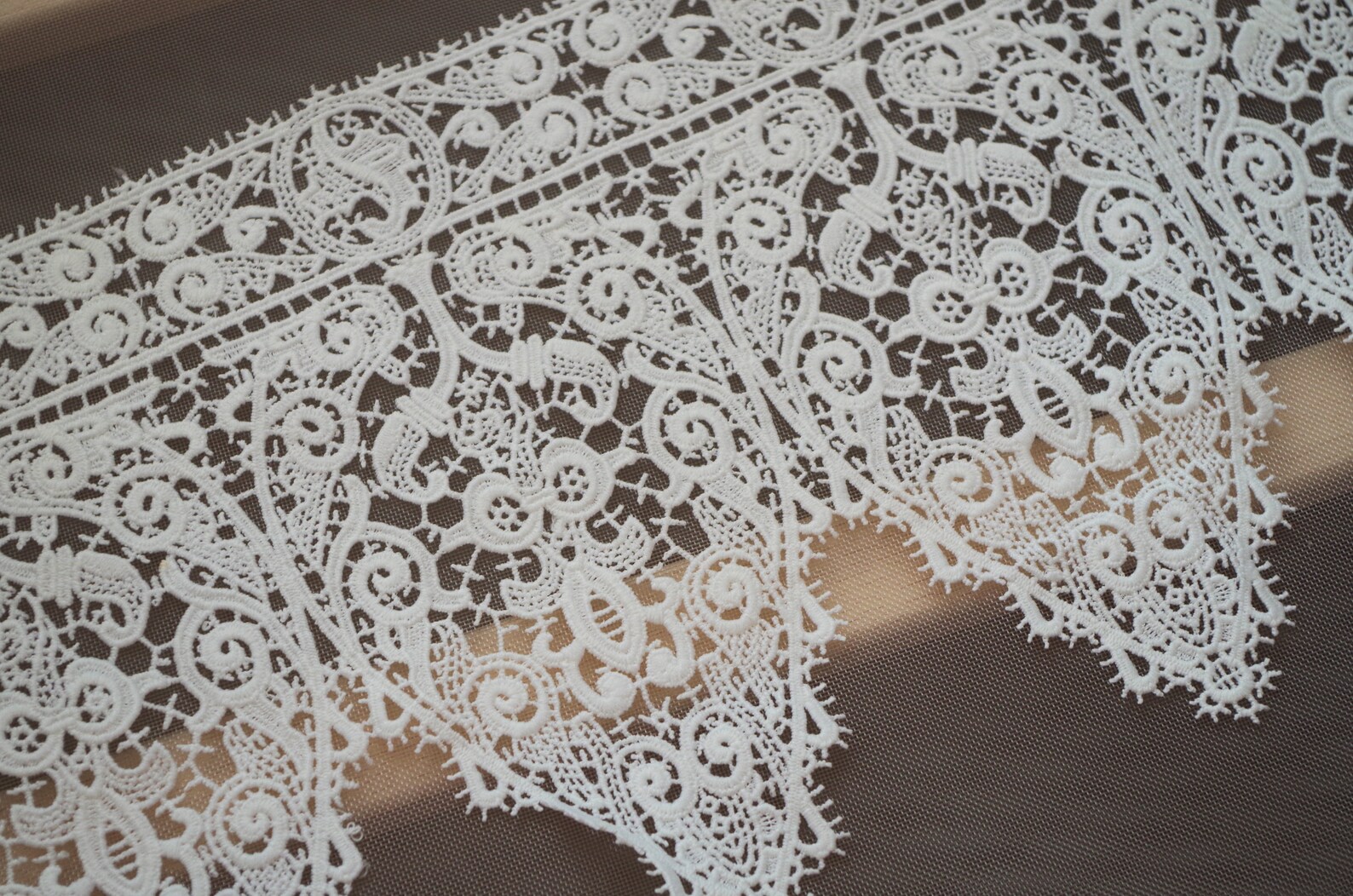 Delicate Guipure Lace Trim With Vintage Floral Pattern off | Etsy