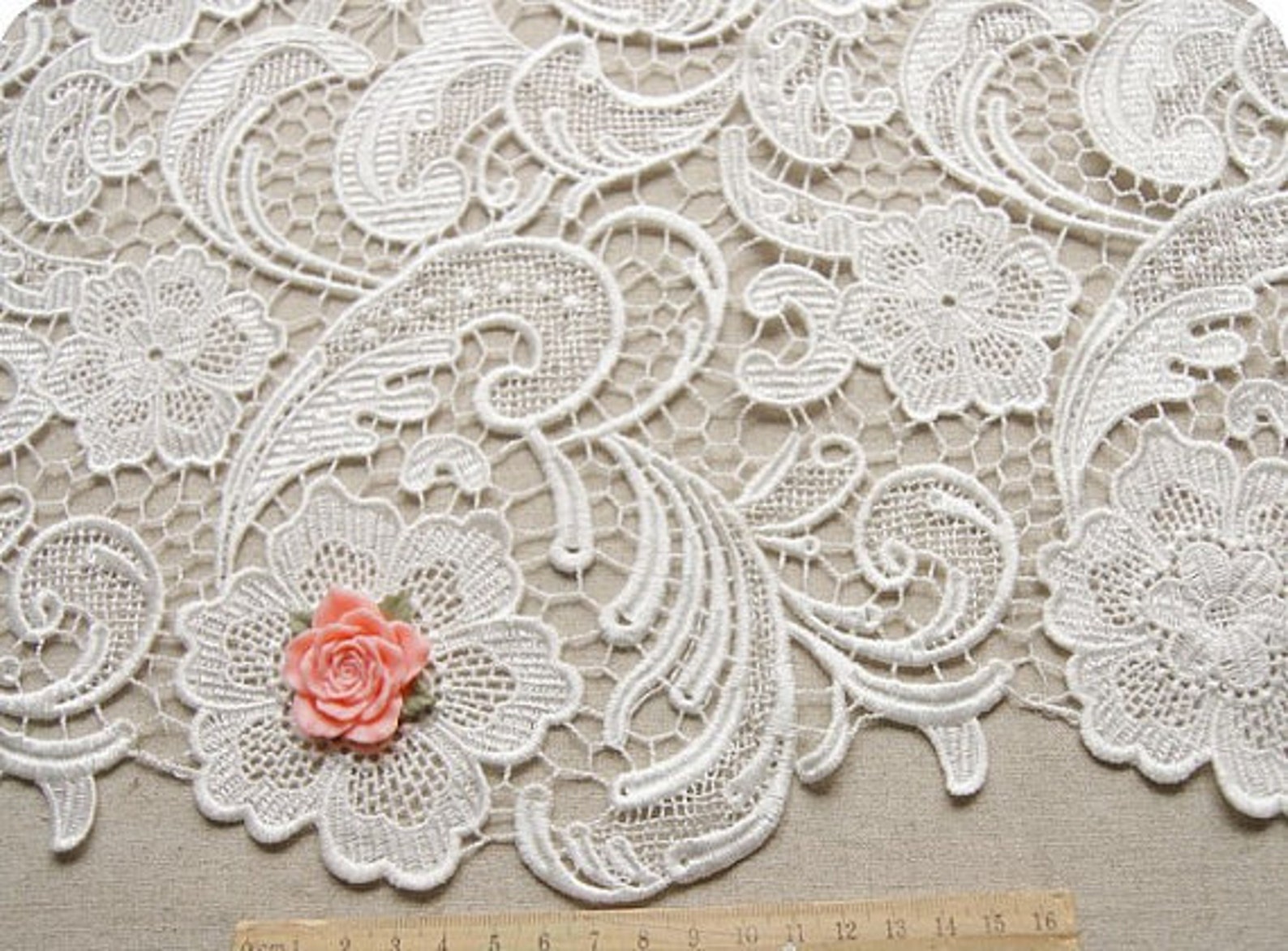 Off White Lace Fabric With Retro Floral Pattern Bridal Lace - Etsy Denmark