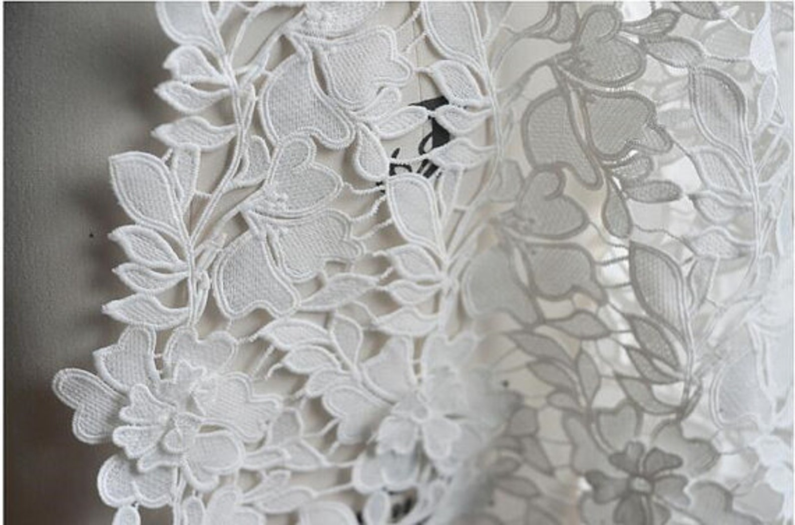 Off White Lace Fabric, 3D Floral Lace Fabric, Lace Fabric With Retro ...