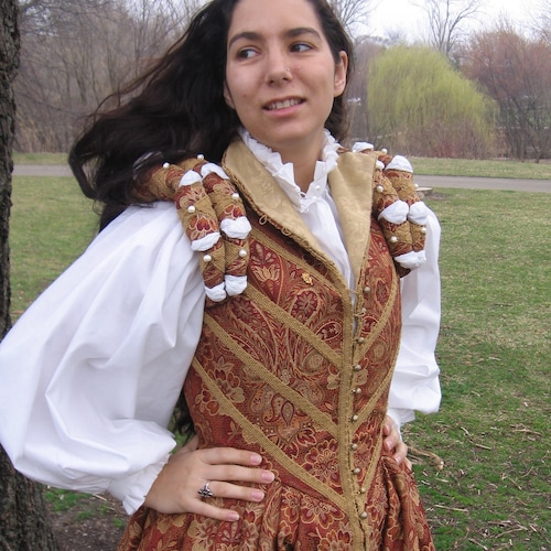 Ladies' Elizabethan Embroidered White Cotton Partlet - Etsy
