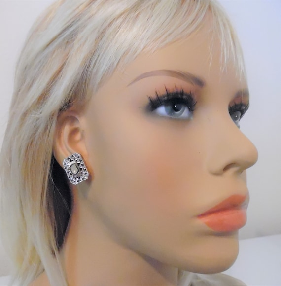 Dee Bergman's Instagram, Twitter & Facebook on IDCrawl