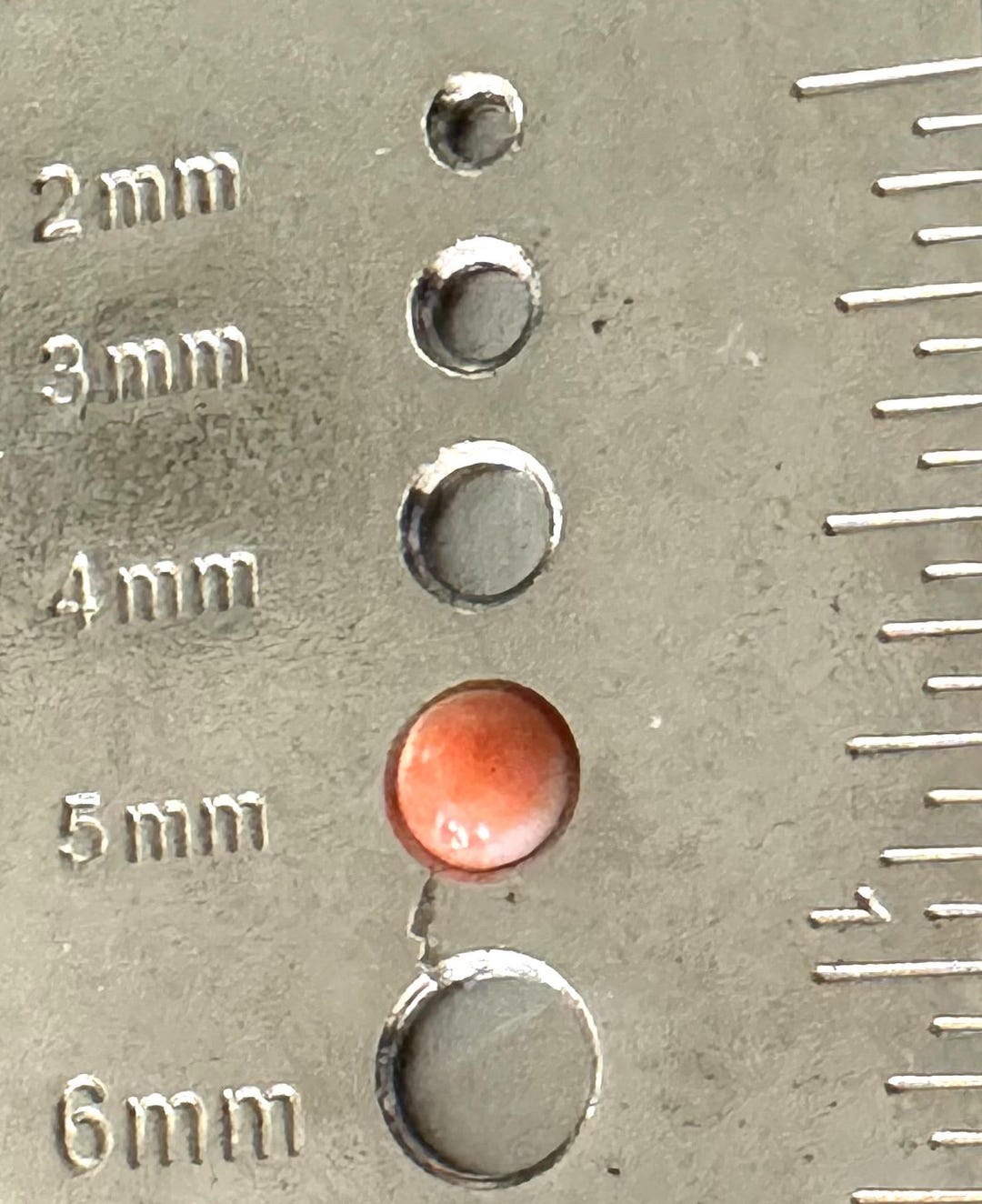 2 Pieces 5mm Natural Japanese Momo Coral Round Loose, Peach, White ...