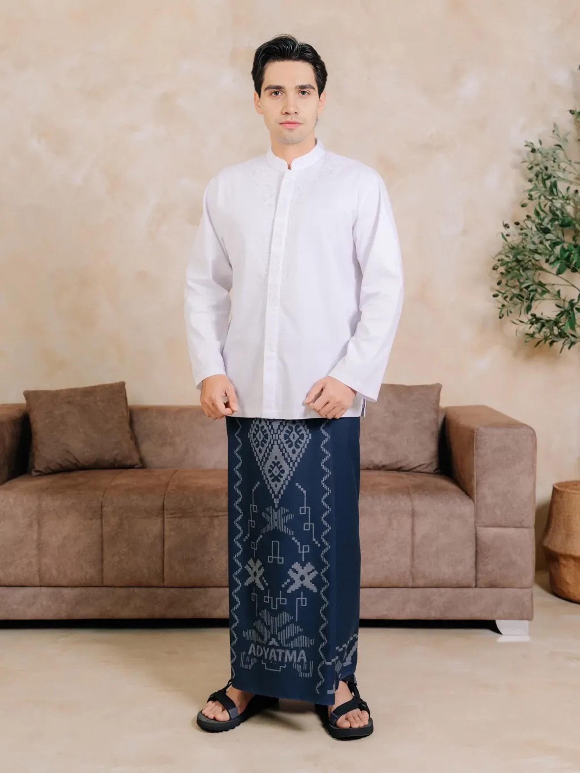 Premium Navy Blue Batik Sarong - Handcrafted Indonesian Cotton Sarung ...
