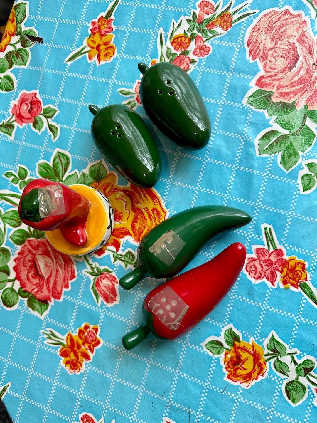 Vintage Chili Pepper Salt and Pepper Shakers, Spice Bottles, Spice ...