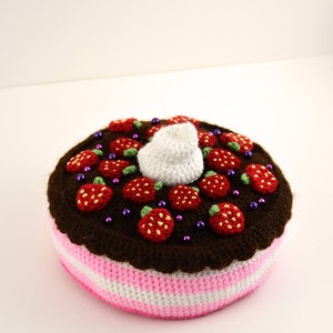 Strawberry Chocolate Cake Crochet Pattern, Dessert Crochet Pattern, Pie ...