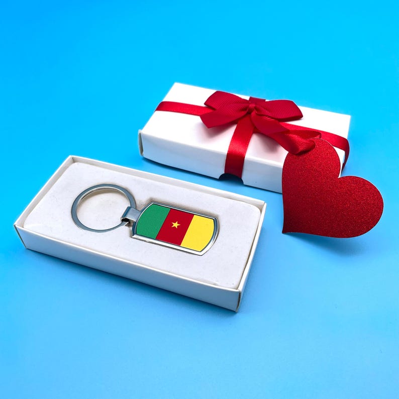 Cameroon Flag Keychain – Laser Engraved 'I Love You' or Blank, Chrome ...