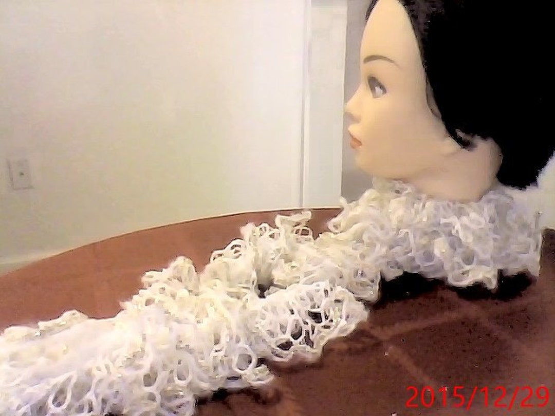 Victoria Fancy SOFT Boa Ruffle Cream Winter Vanilla White Gold Trim Fun ...