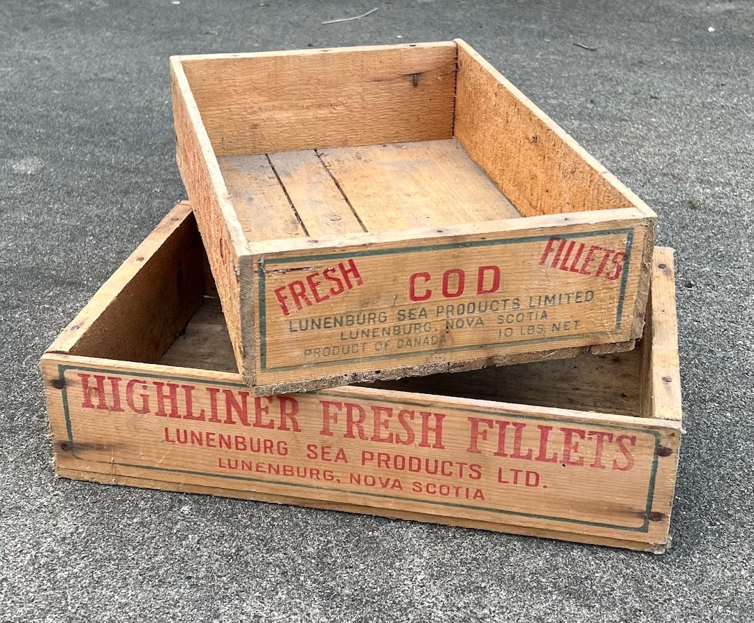 HIGHLINER Fresh Cod Fillets - Lunenberg Sea Products - 20s 30s Wood ...