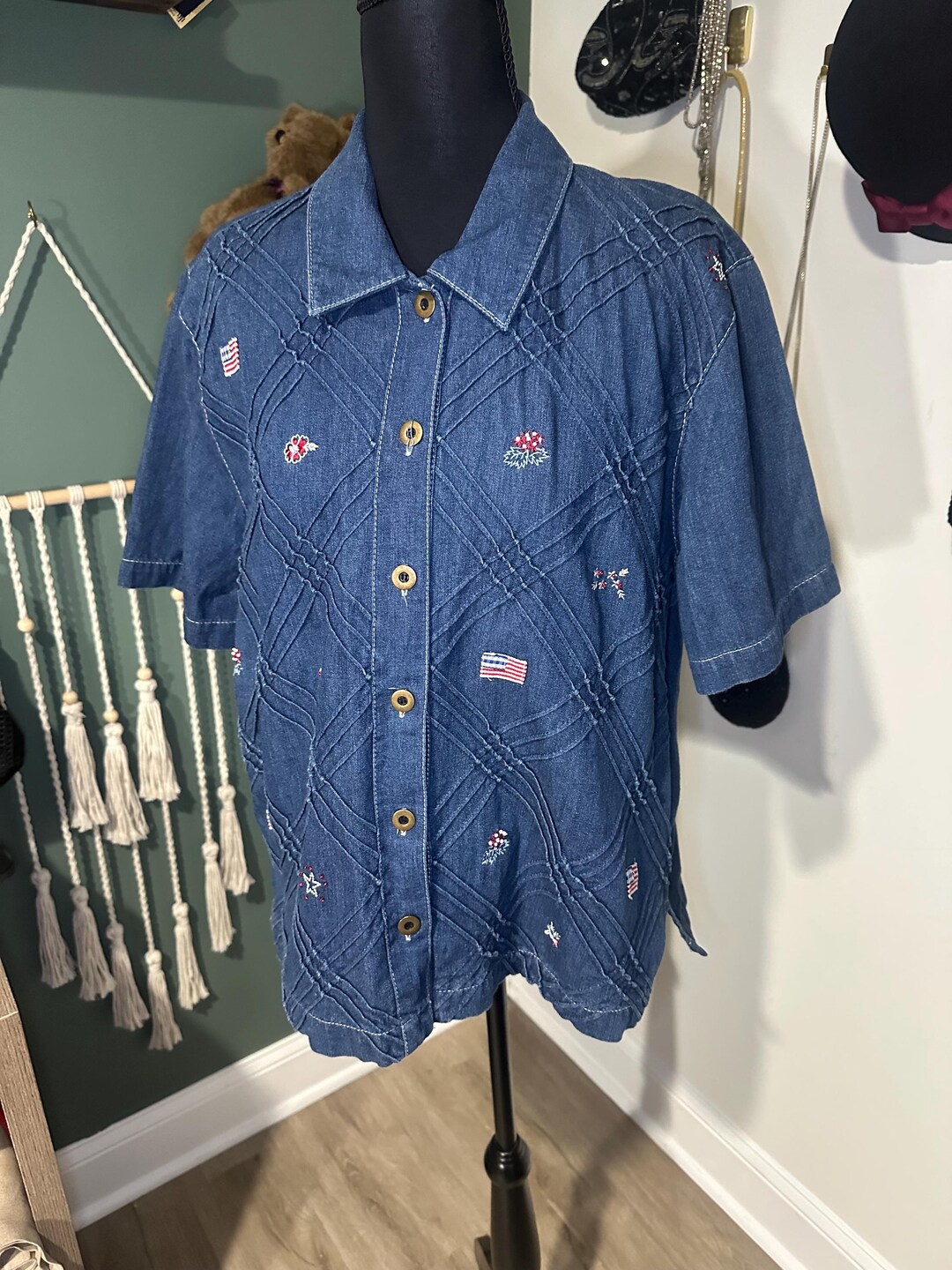Vintage Koret City Blues Denim Shirt Embroidered Americana Flags ...