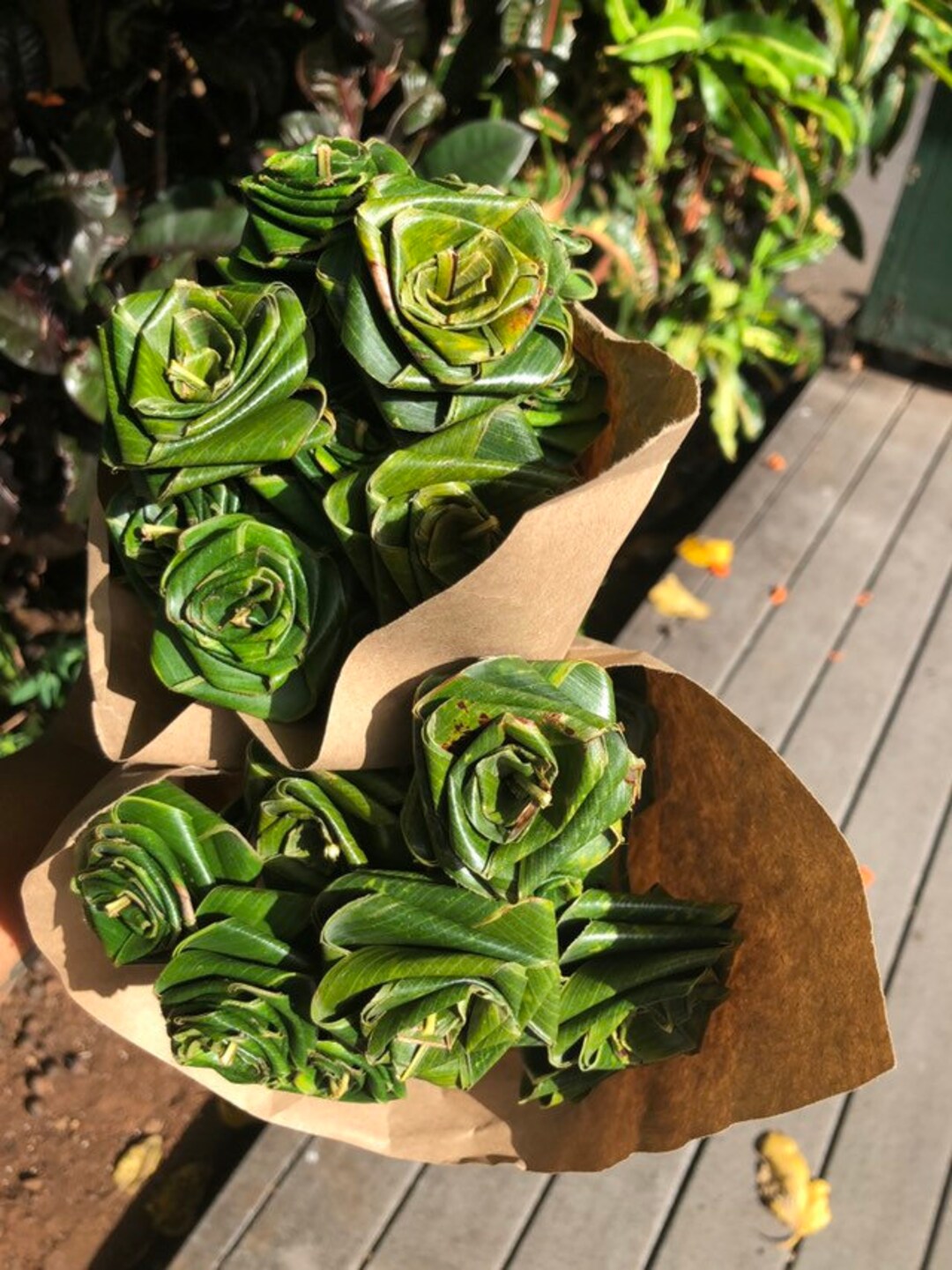 Coco Frond Rosettes Bouquet: 1 Dozen Everlasting Maui Flowers - Etsy