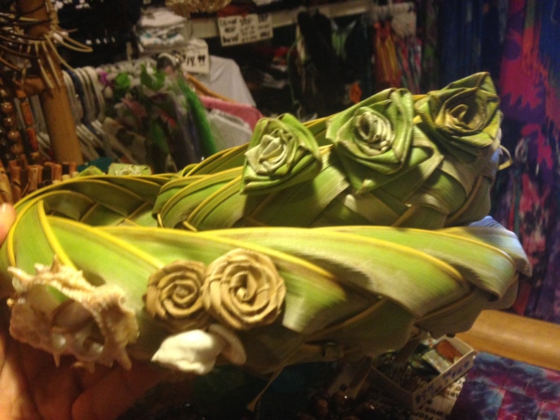 Hawaiian Baskets • Coconut Leaf Baskets • Palm Frond Baskets • Hawaiian ...