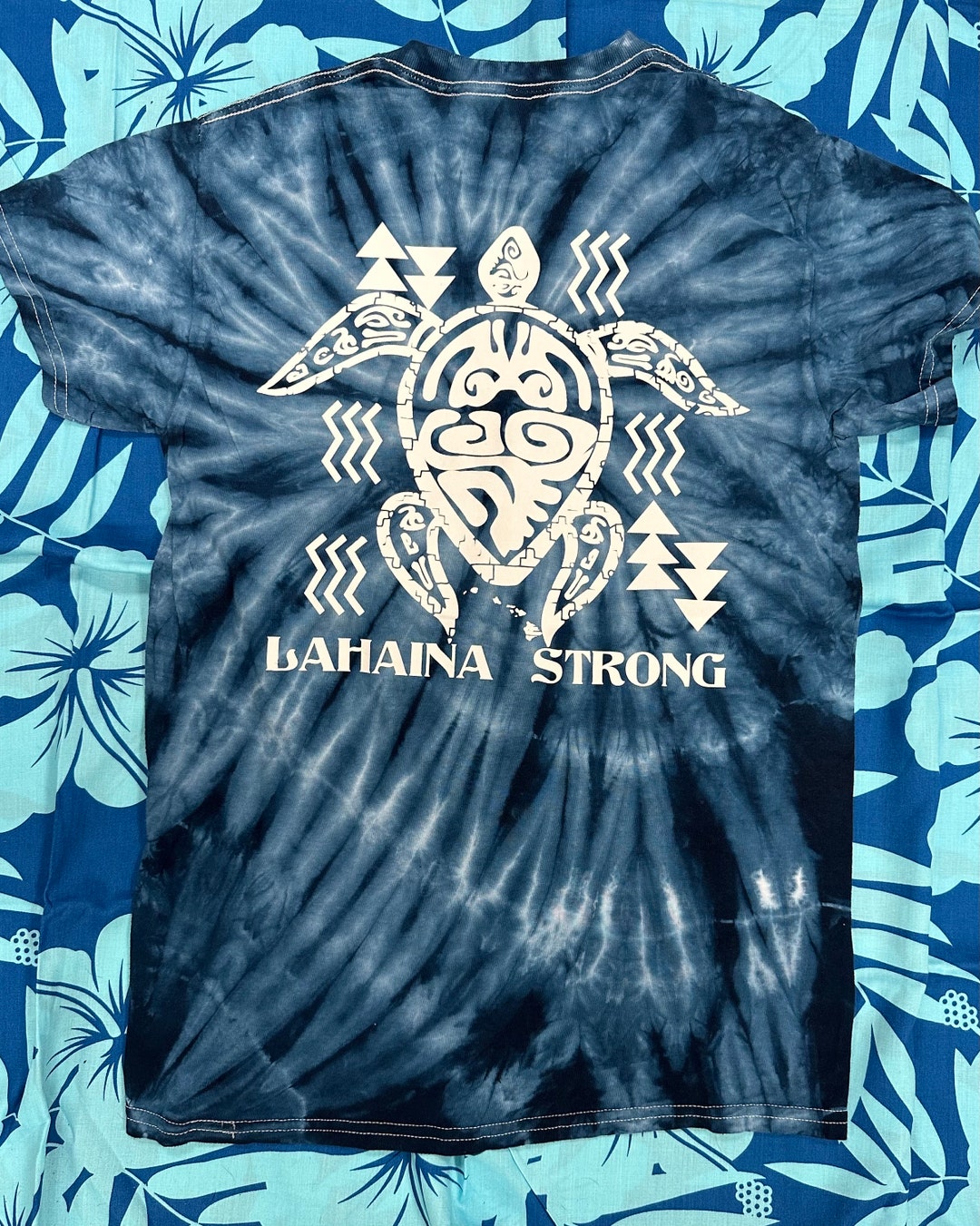 Lahaina Strong Tie-dye T-shirt - Maui Hawaii Turtle Graphic - Etsy