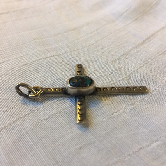 Turquoise Cross. Silver metal, no hallmark, 1-3/4 inc… - Gem
