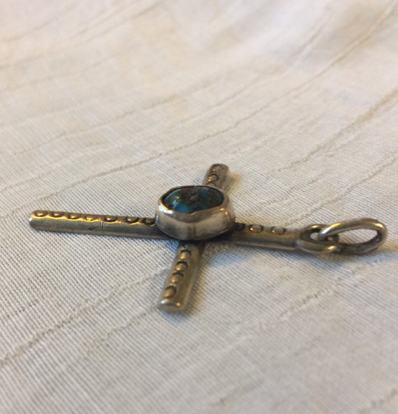 Turquoise Cross. Silver metal, no hallmark, 1-3/4 inc… - Gem