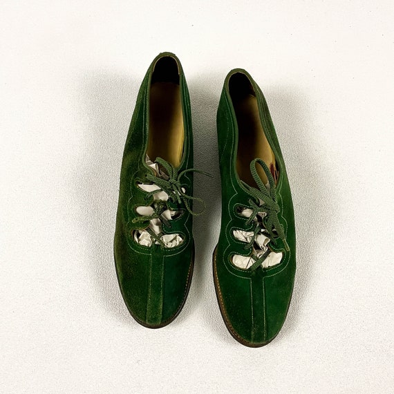 1940s Golo Of Dunmore Emerald Green Suede Hidden Wedg… - Gem