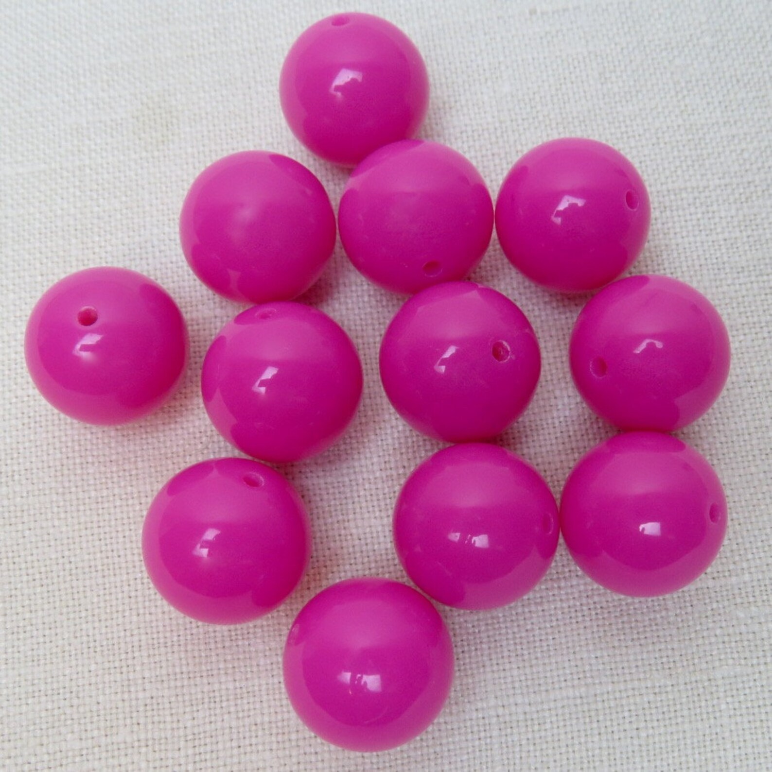 12 Hot PINK Beads, Round Resin Beads, 20mm Bubblegum Beads, Hot Pink ...