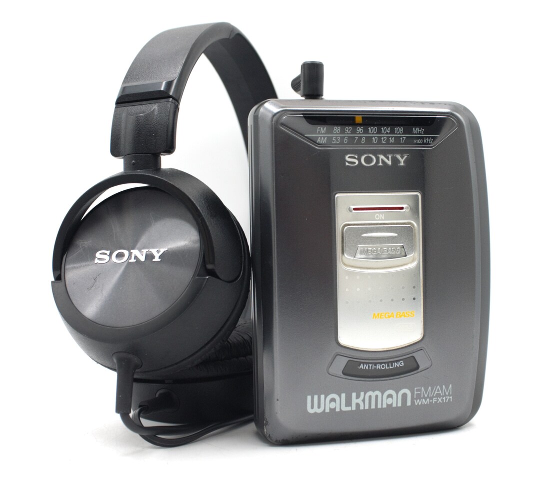 Vintage Sony Walkman Personal Stereo Cassette Tape Player FM/AM Radio ...