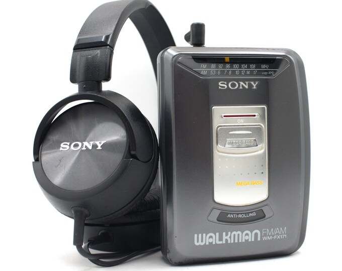 Vintage Sony Walkman Personal Stereo Cassette Tape Player FM/AM Radio ...