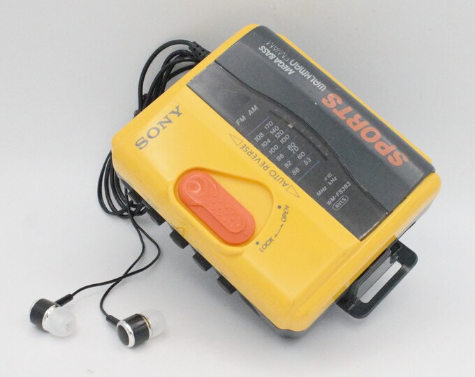 Vintage Sony Walkman Sports Yellow Personal Stereo Cassette Player AM ...