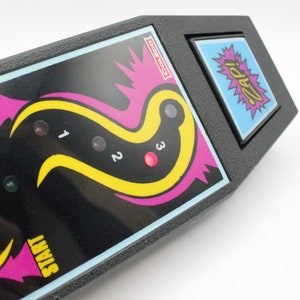 Vintage 1970s ZAP Electronic Challenge Game Handheld Game Red Green LED ...