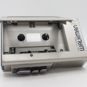 Vintage Sony Walkman F1 1980s Personal Stereo Cassette Tape Player FM ...