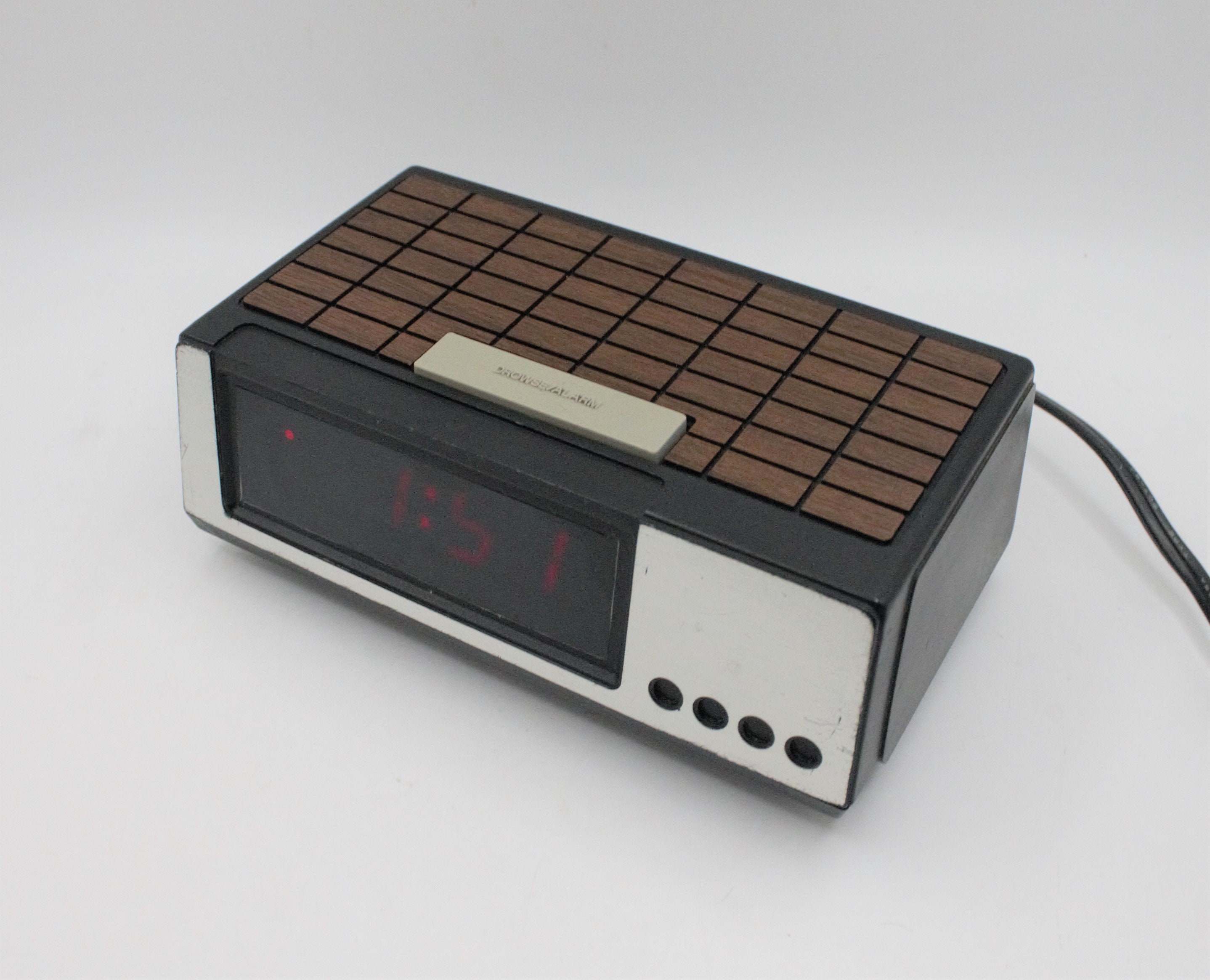 Vintage Digital Alarm Clock Red LED Light Time Display Woodgrain ...